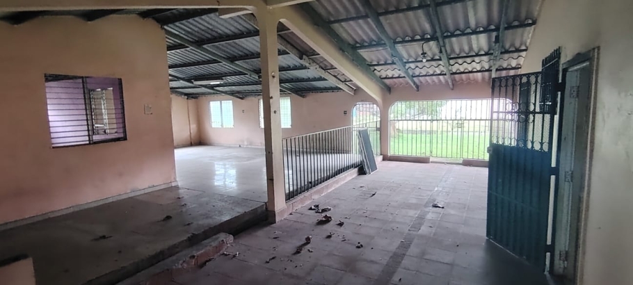 Mobile Home For Sale in Altos de vacamonte